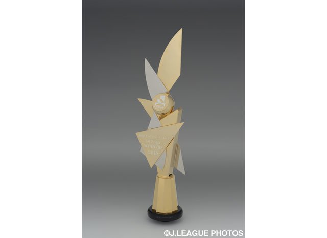 J.League unveils stage winner trophies | ข่าว | เจลีก